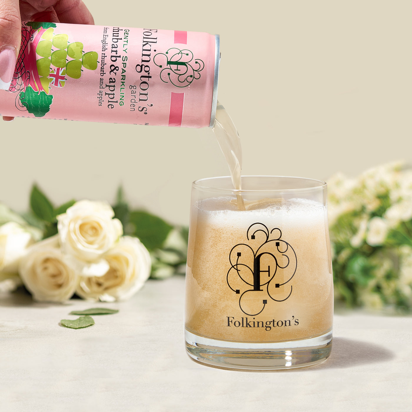 Gently sparkling rhubarb & apple pressé – Folkington's